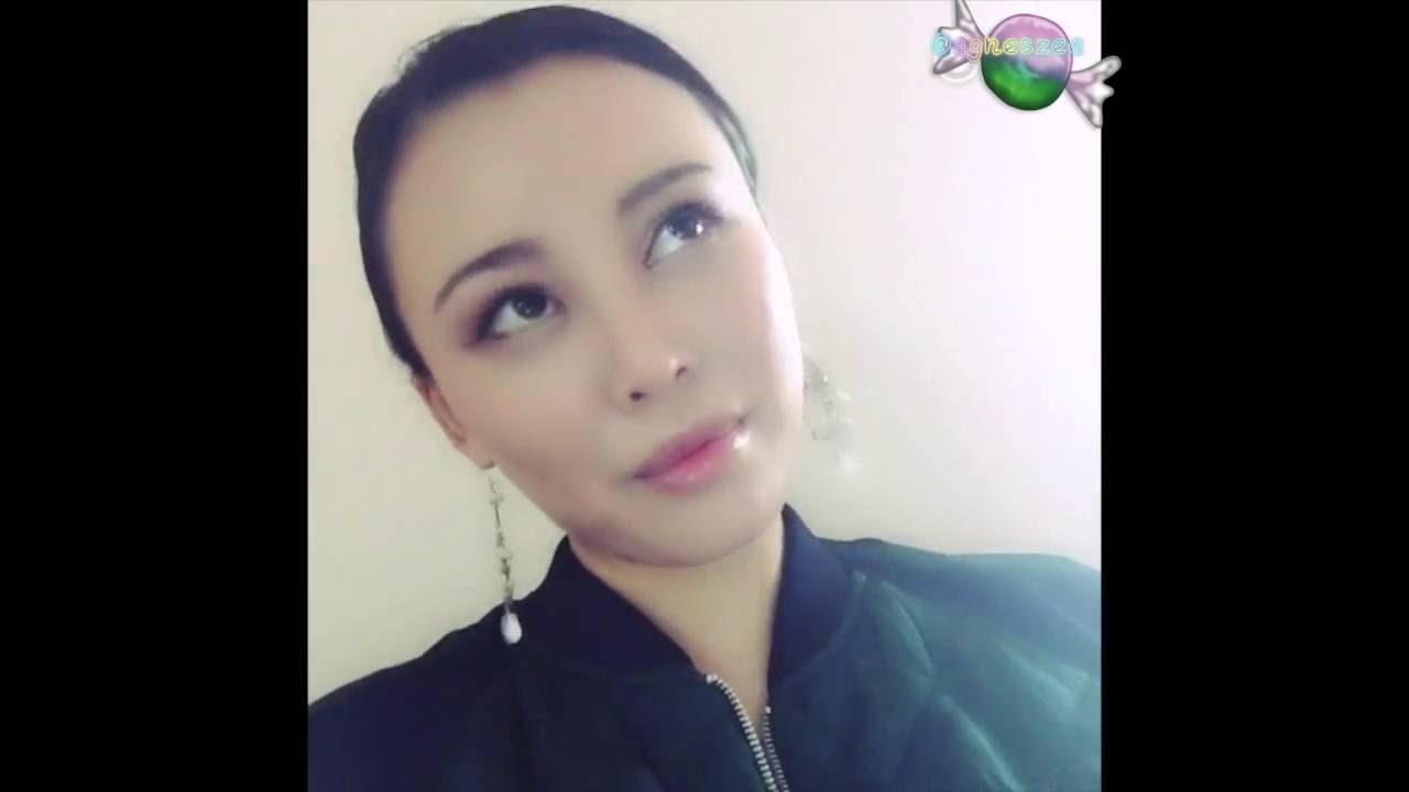 Agnes Zee Actress Reading as Ditzy Bimbo Popular Cheerleader - YouTube