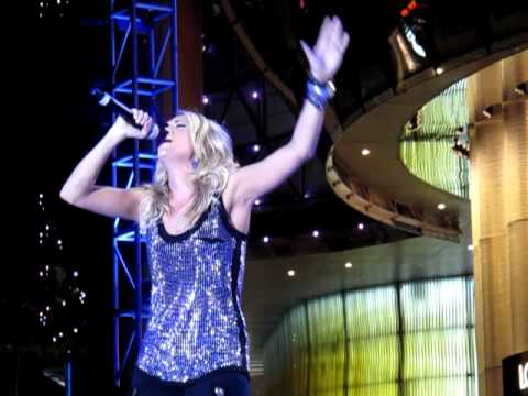 Carrie Underwood - So Small (LIVE in Singapore) - YouTube