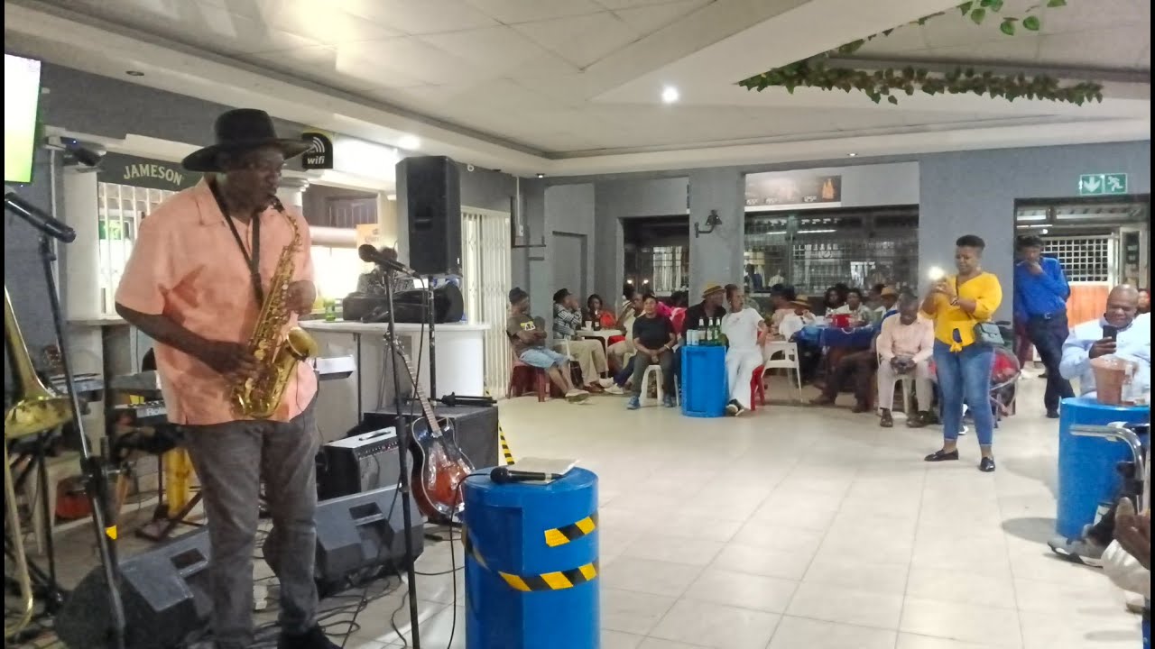 I love ikageng by Ordridge Dingalo ft 4Men Band - YouTube