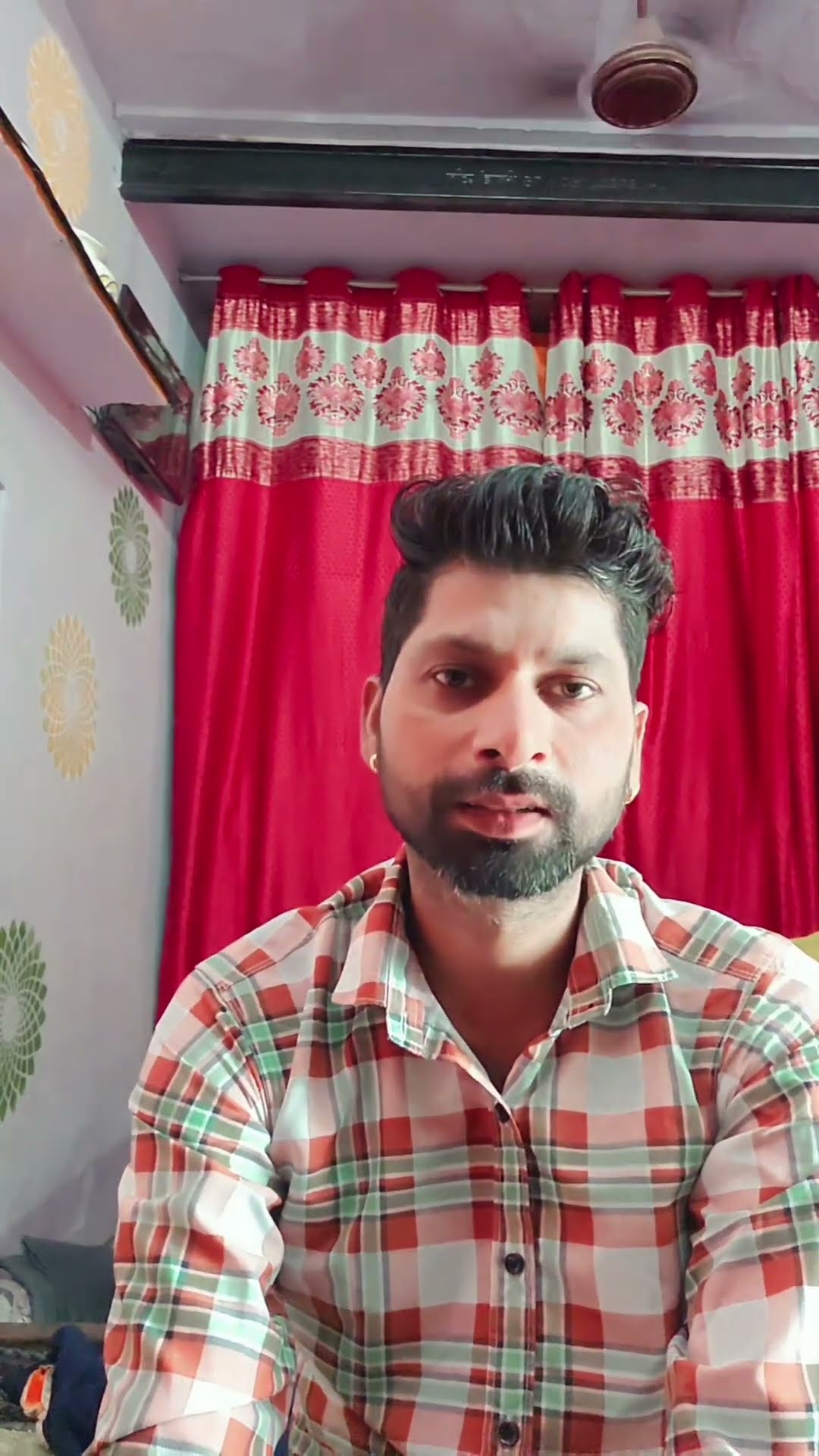 chasma lagane wali ladkiyo ko #comedy #funny #trending #viralcomedy # ...