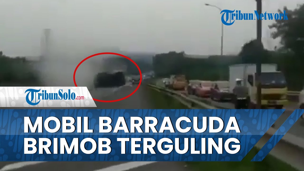 Bersenggolan dengan Truk, Mobil Barracuda Brimob Kawal Vaksin Terguling ...
