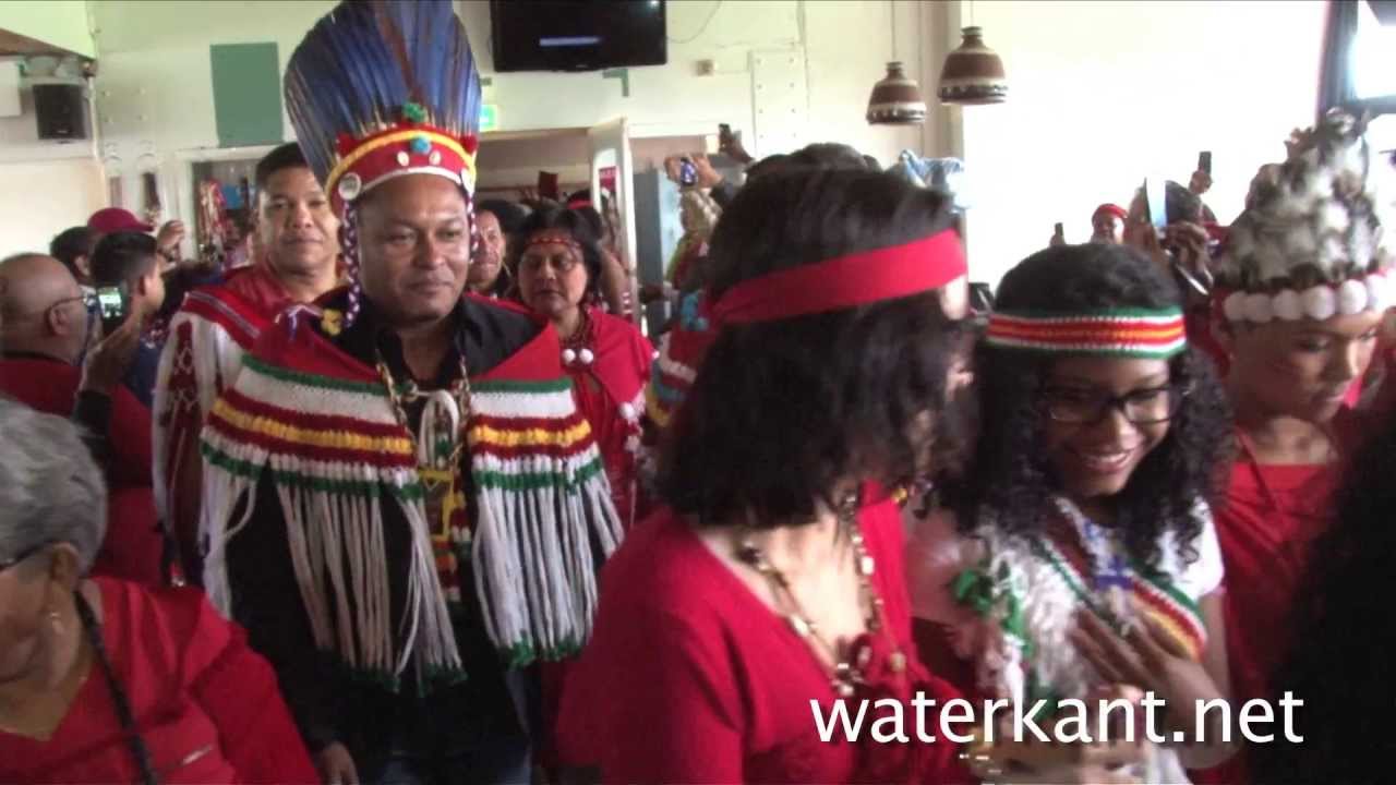 Inheemsen uit Suriname op bezoek in Nederland - YouTube