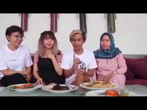 viral sarah viloid duel mukbang