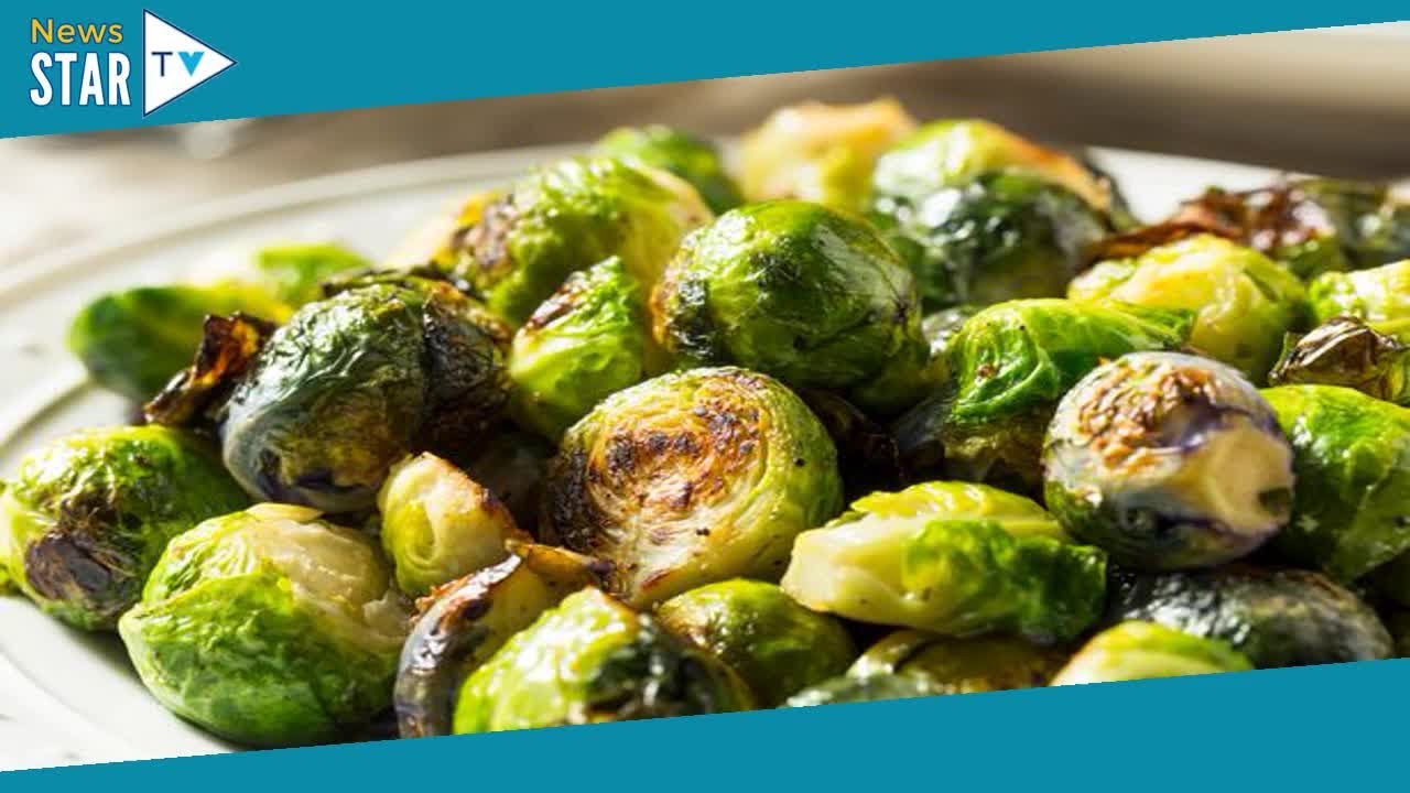 Mary Berry's Christmas Brussels sprouts recipe uses 'essential ...