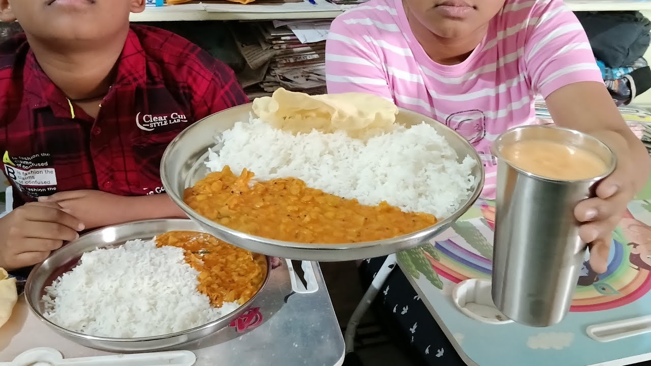 Tasty tasty spicy food eating ## Alma crazy food eating channel ##viral ...