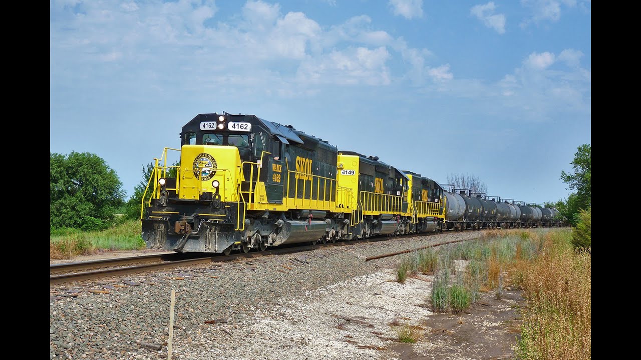 2015-08-23 BNSF and SKOL around Winfield KS - YouTube