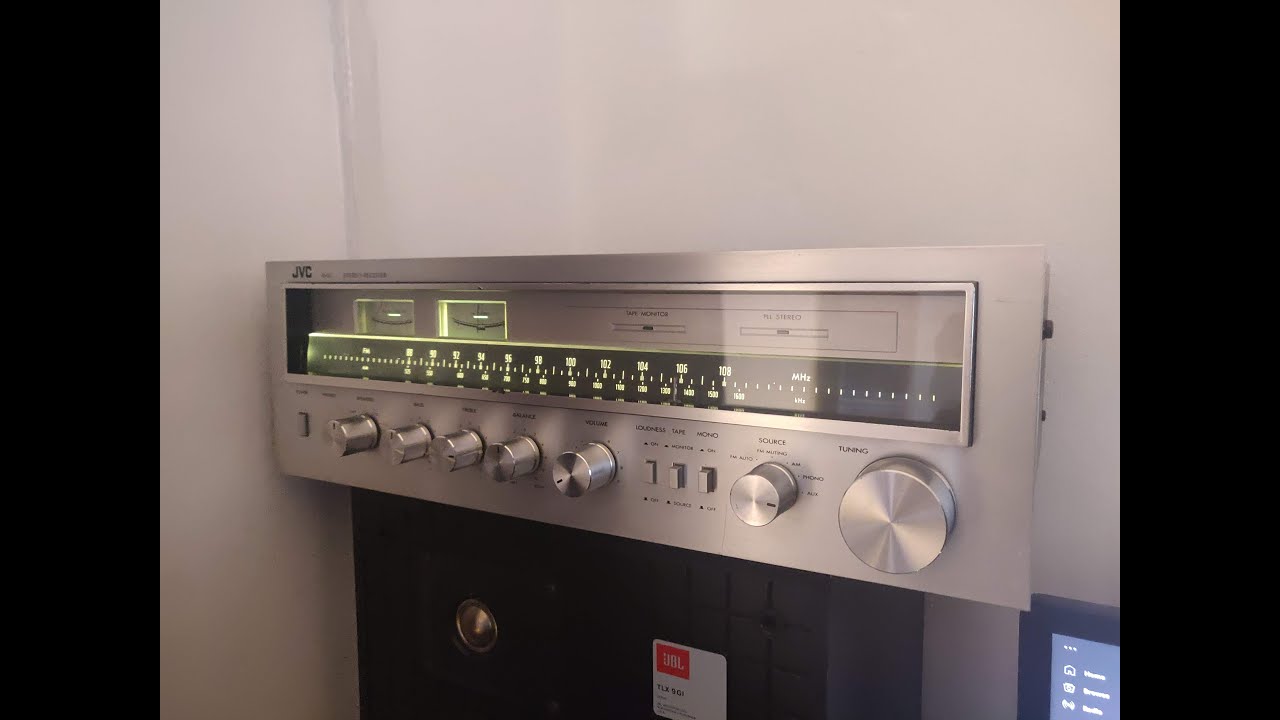 JVC R-S7 Stereo Receiver - YouTube