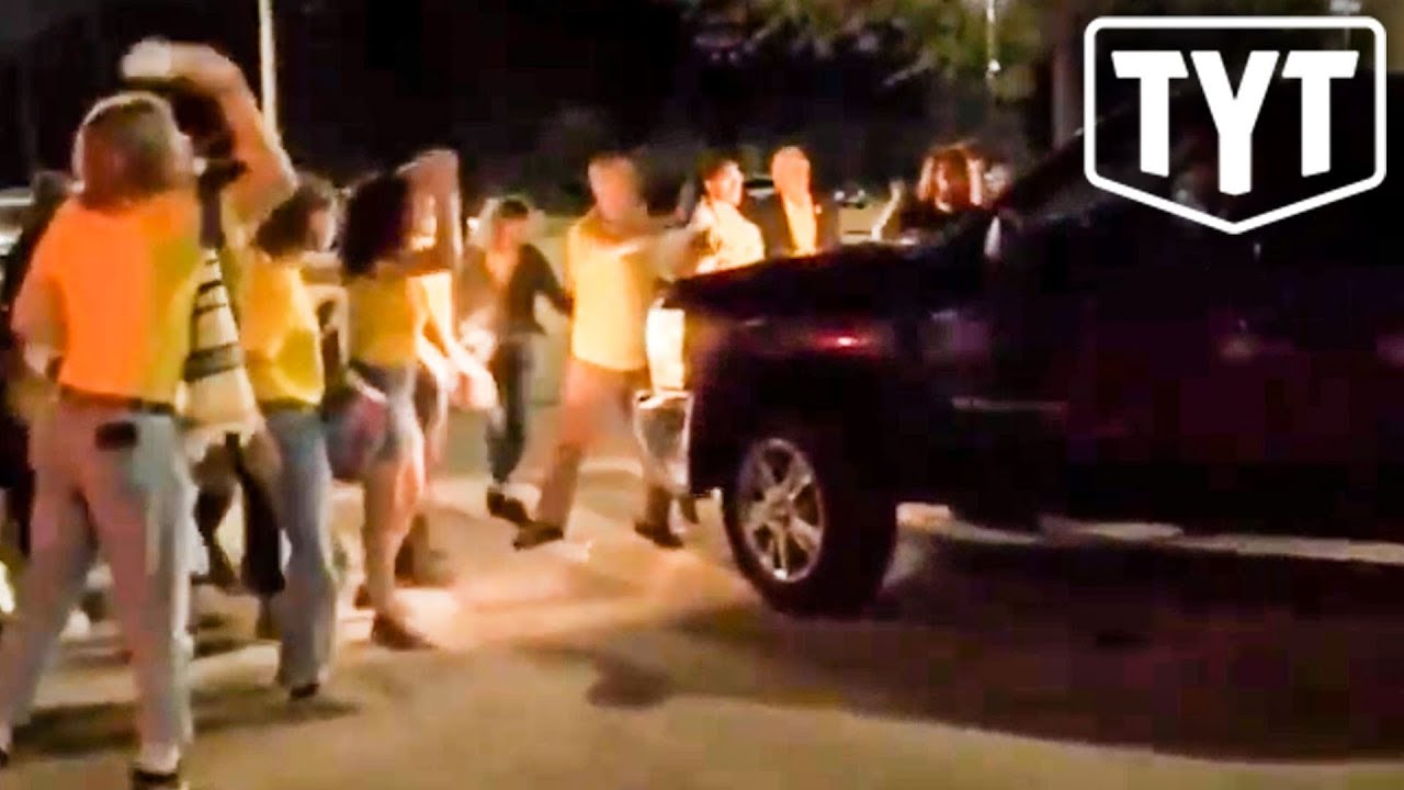 Guard Strikes ICE Protesters With Car - YouTube
