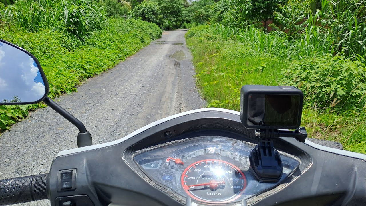 Driving a motorbike in rural Vietnam - YouTube
