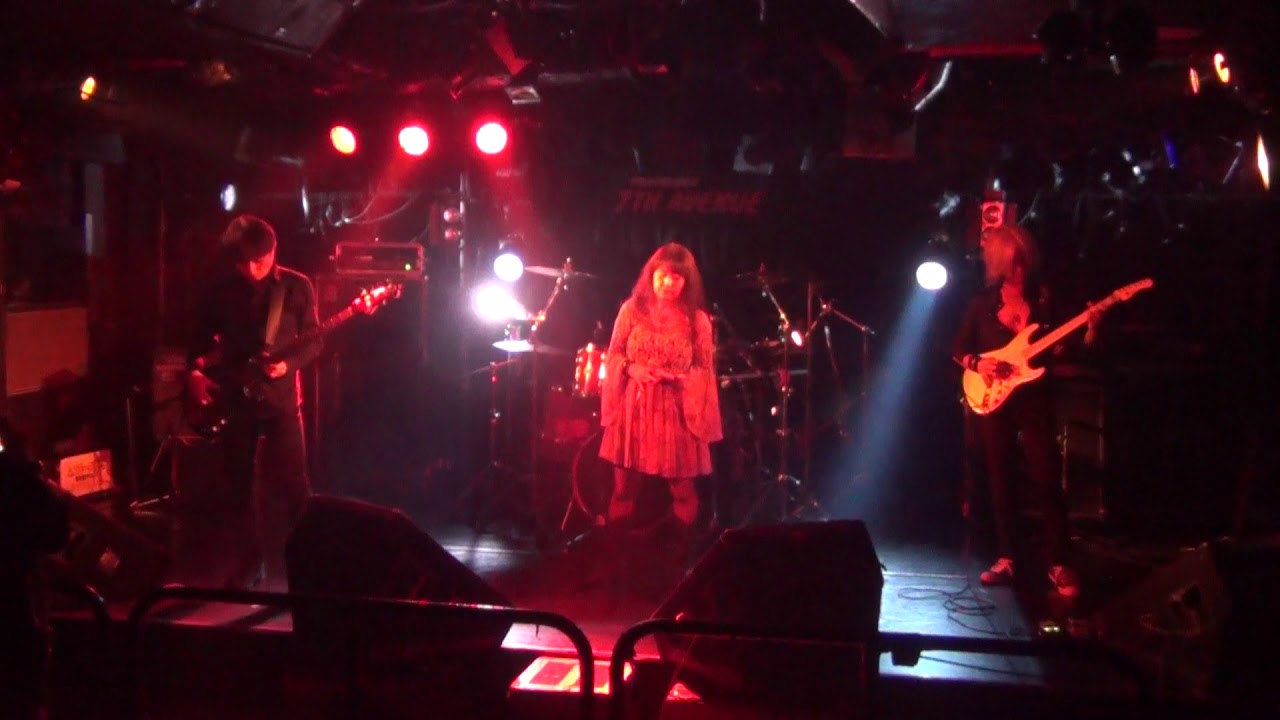 Live Act by Az at 7th Avenue (Yokohama) on 2020/7/11 - YouTube