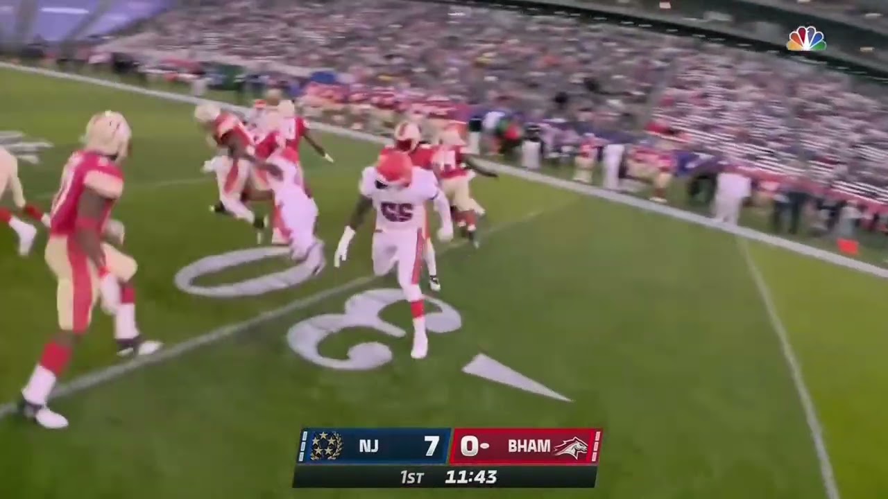 USFL debuts new kickoff camera angle - YouTube