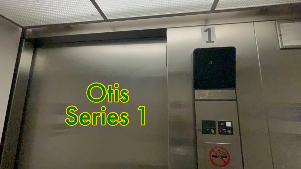 Old Otis Series 1 Hydraulic Elevators at a North York Toronto ...