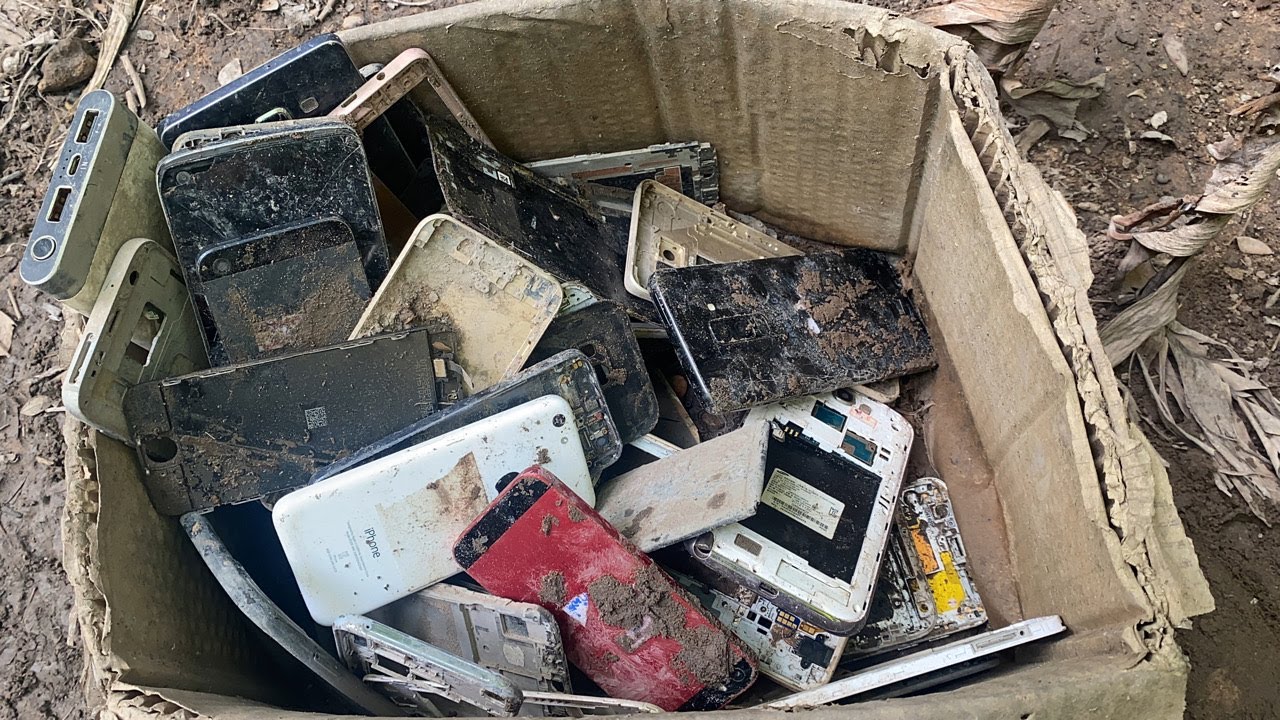 Restore Destroyed Smartphone Samsung S9 Plus | Found in the Box - YouTube