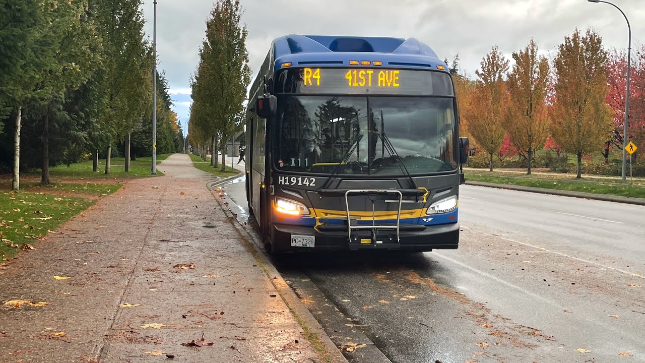 Translink 2019 New Flyer XN40 H19142 on R4 - YouTube