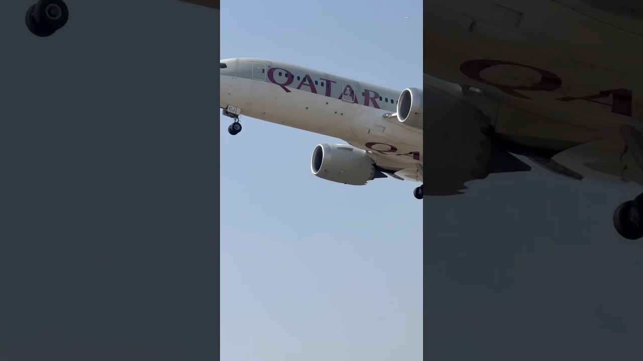 #qatar airline take off camera zoom 200x - YouTube