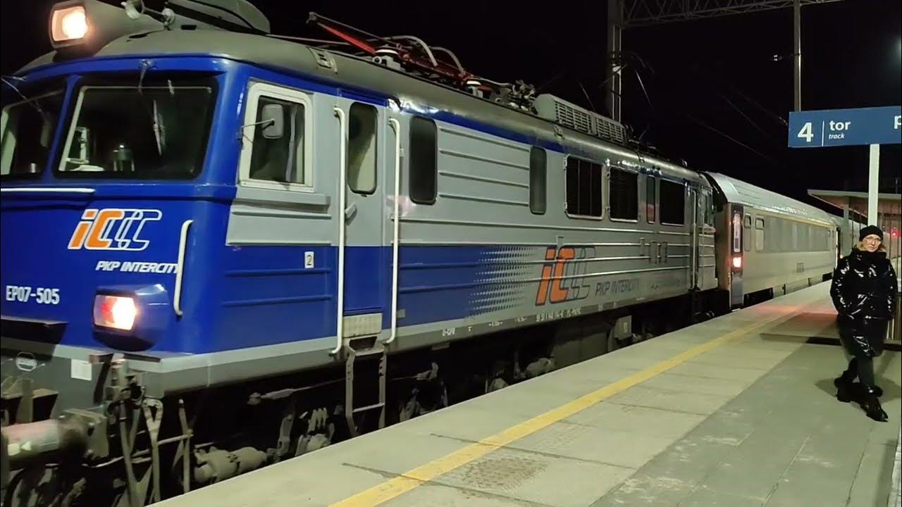 Przejazdy PKP Intercity - Rogoźno WLKP - EU07, EP07 - YouTube