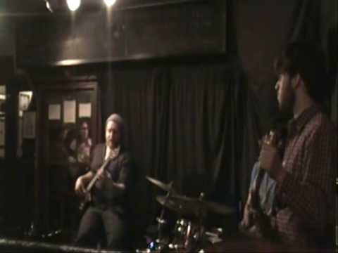 Kevin Scott BASS IMPROV 1 2009 @ Java Monkey - YouTube