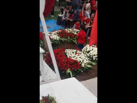şehit Mekan Şahin ve Burak Abikebahşi'nin defni sonrası