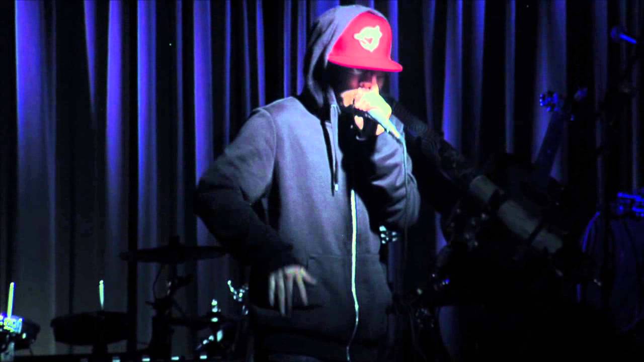 KRNFX Beatboxing Performance - BOSS Loop Station Championship - YouTube