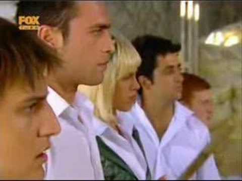 Arka Sıradakiler Jenerik Müziği ve Resimleri