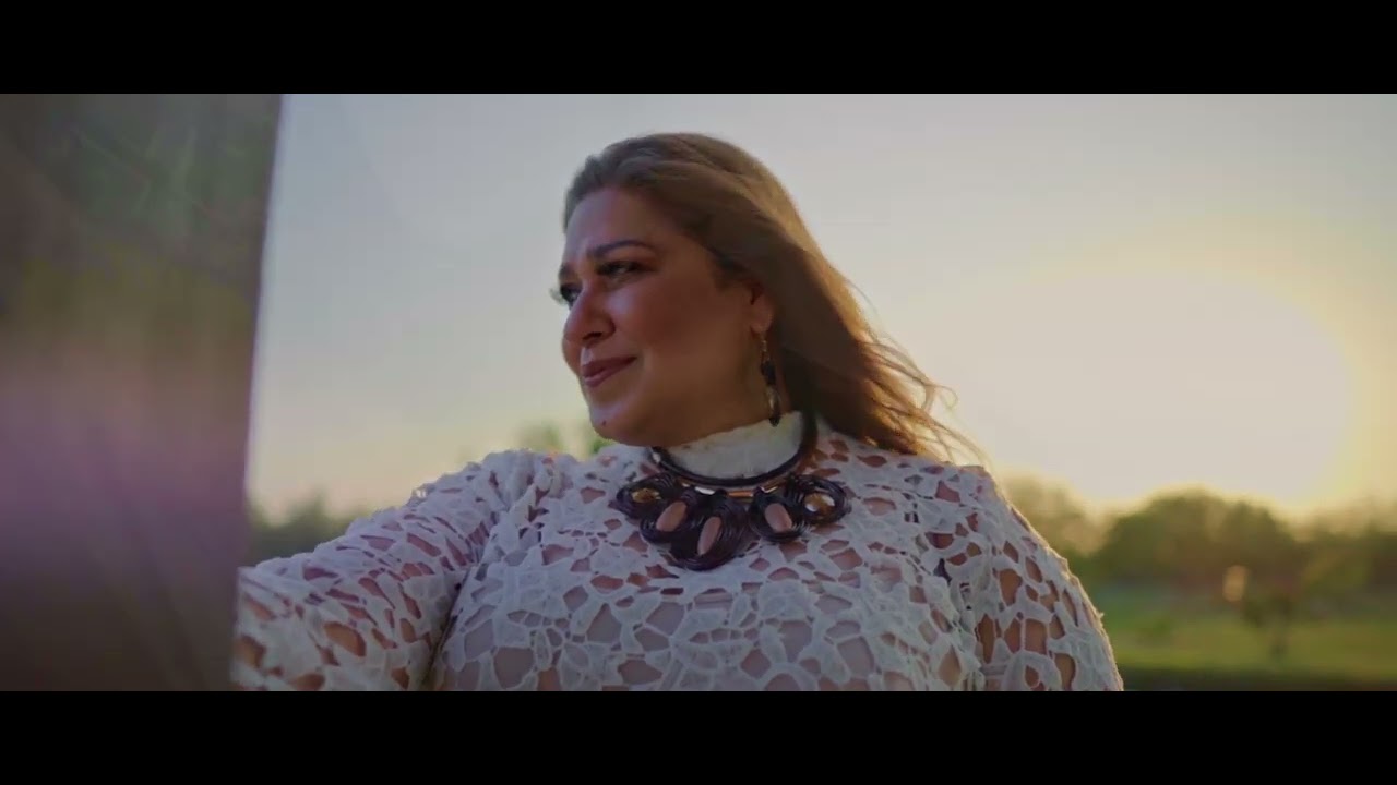 Cuando Estoy Contigo - Marisela Hernandez OFFICIAL Music Video - YouTube