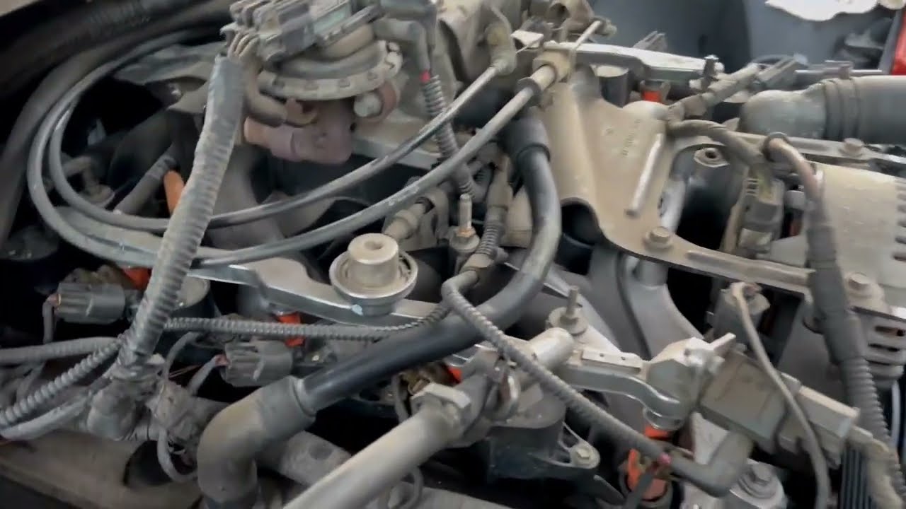 03 Lincoln town car pcv hose replacement - YouTube