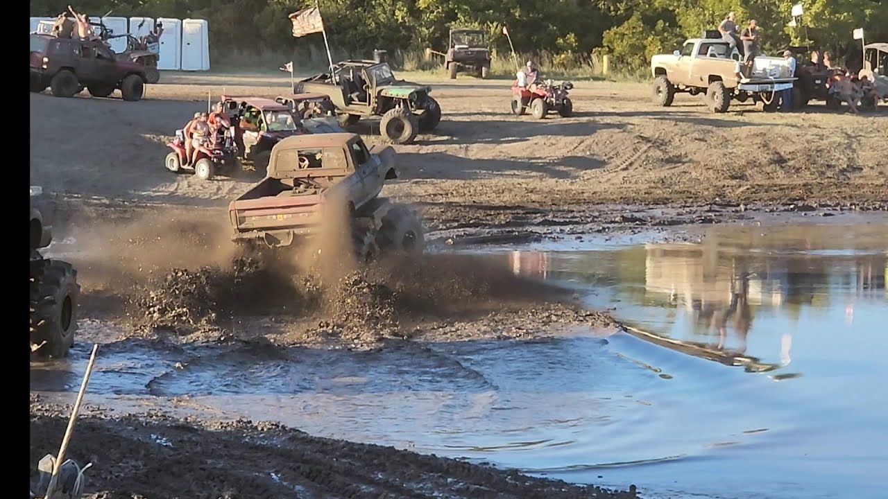 rednecks with paychecks fall Muddcrawl September 15th thru 18th - YouTube