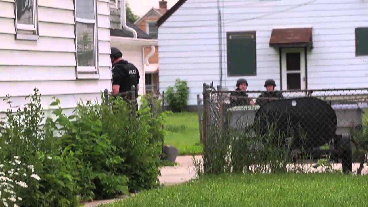 Anti-gang task force raids - YouTube