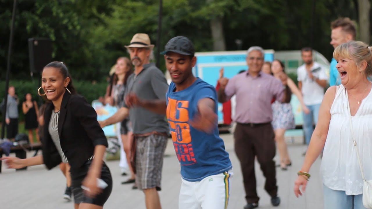 Fun and beautiful smiles from the awesome Brazilian dance party at ...