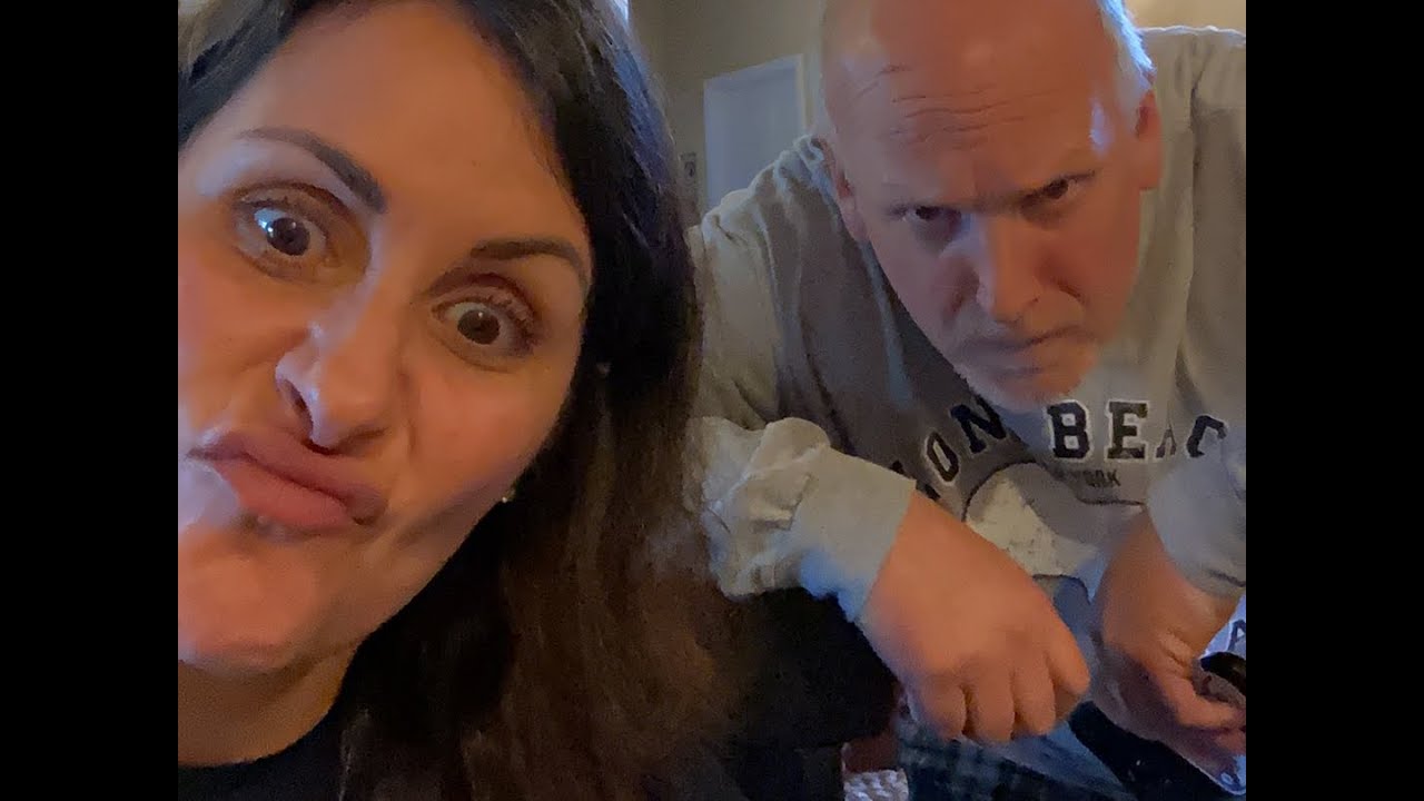 Danielle Salinger is live! - YouTube