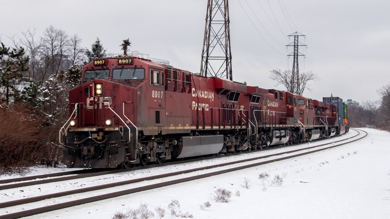 COAL! CPR 8907 at Howland (DEC 24/21) - YouTube