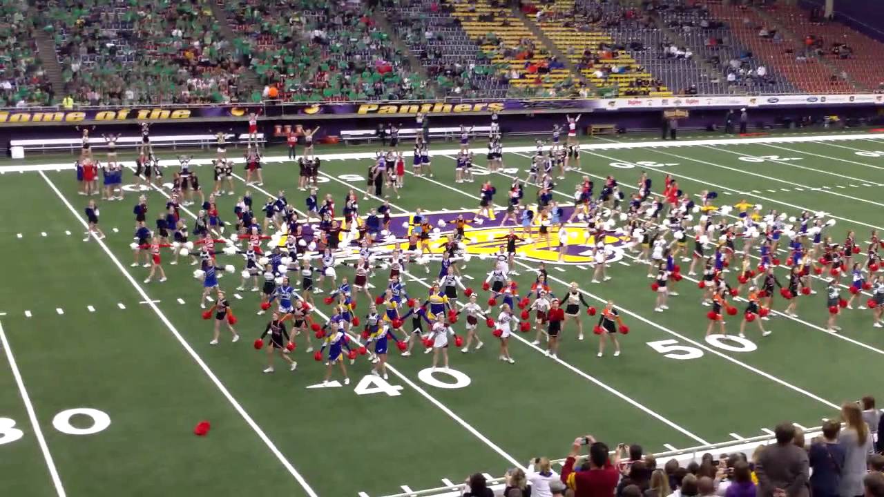 2013 Iowa Cheer Honor Squad Video 1 - YouTube