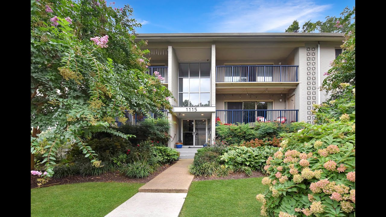 1115 Primrose Court Unit 201 Walkthrough Tour - YouTube