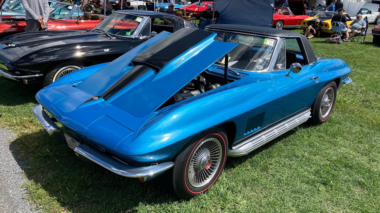 Mid year Corvettes at Carlisle 2024 @ The Hillbilly Hoarder - YouTube