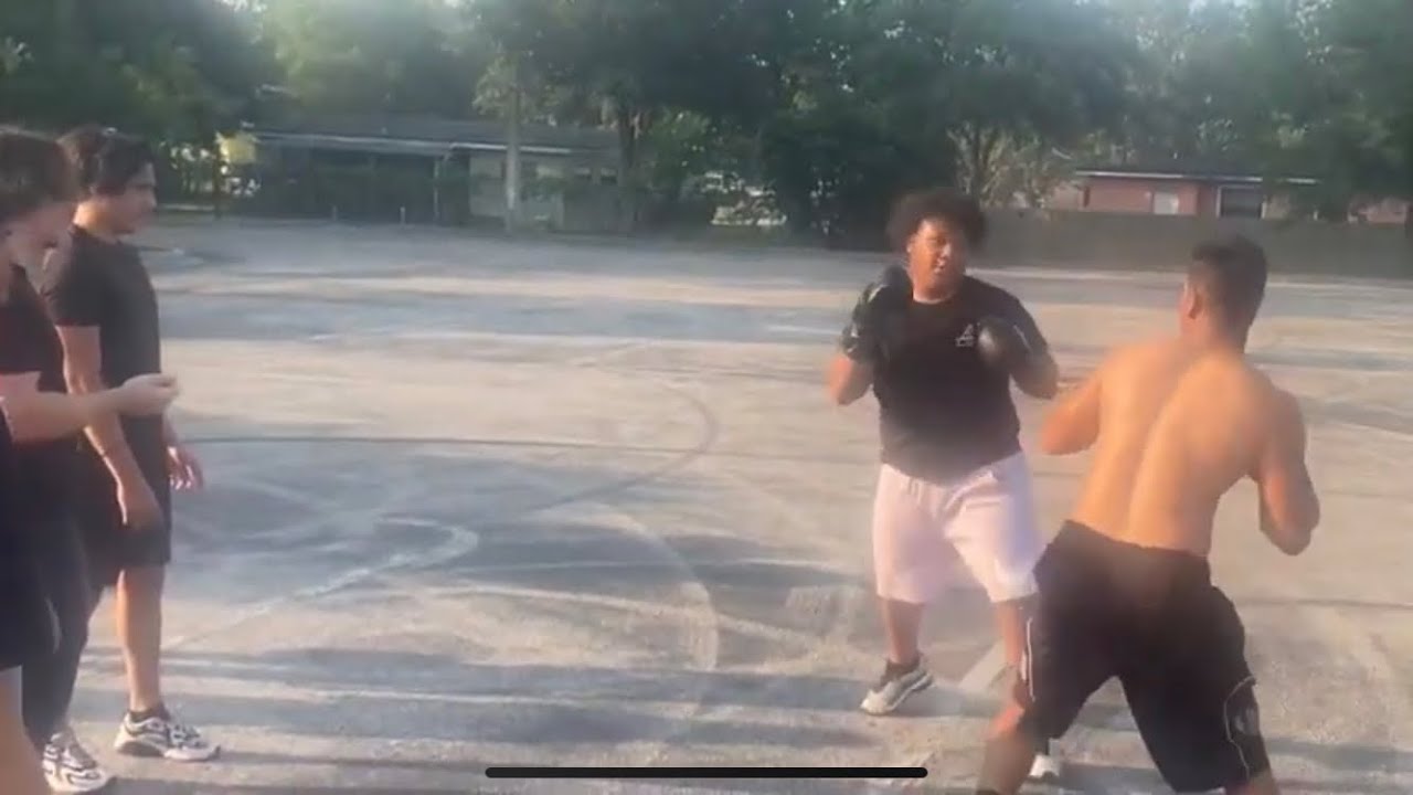 HIGH SCHOOL BOXING MATCH…KNOCKOUT🤭#explore - YouTube