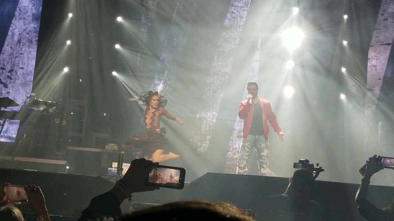 "Se Supone" Luis Fonsi "Love And Dance World Tour PR" - YouTube