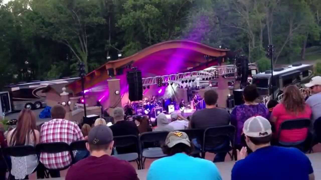 Frankie Ballard - Tell Me You Get Lonely live at the Clarksburg ...