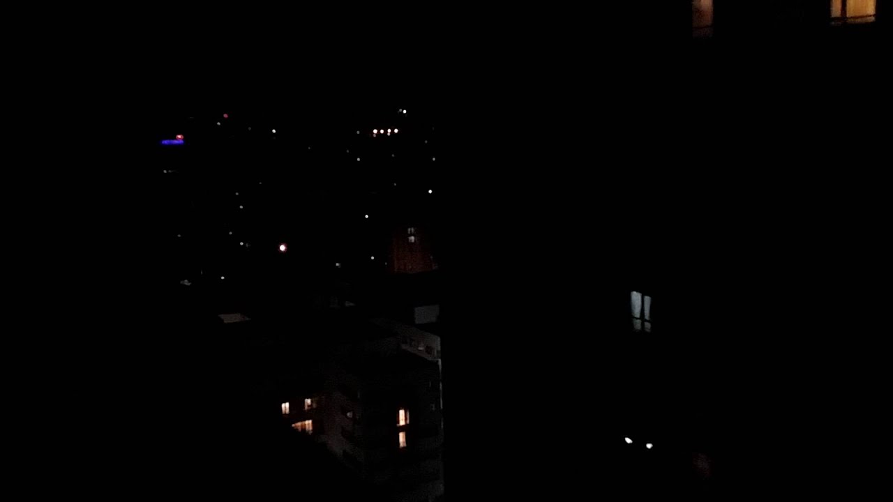 Creepy sounds outside my apartment at 3am. - YouTube