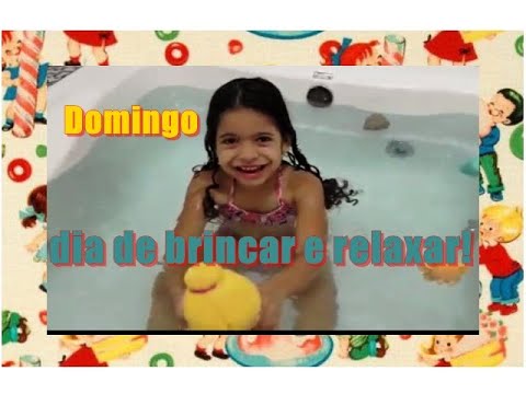 Domingo. dia de brincar e relaxar! #rafaellekids#piscina#banheira#brincadeira#domingo