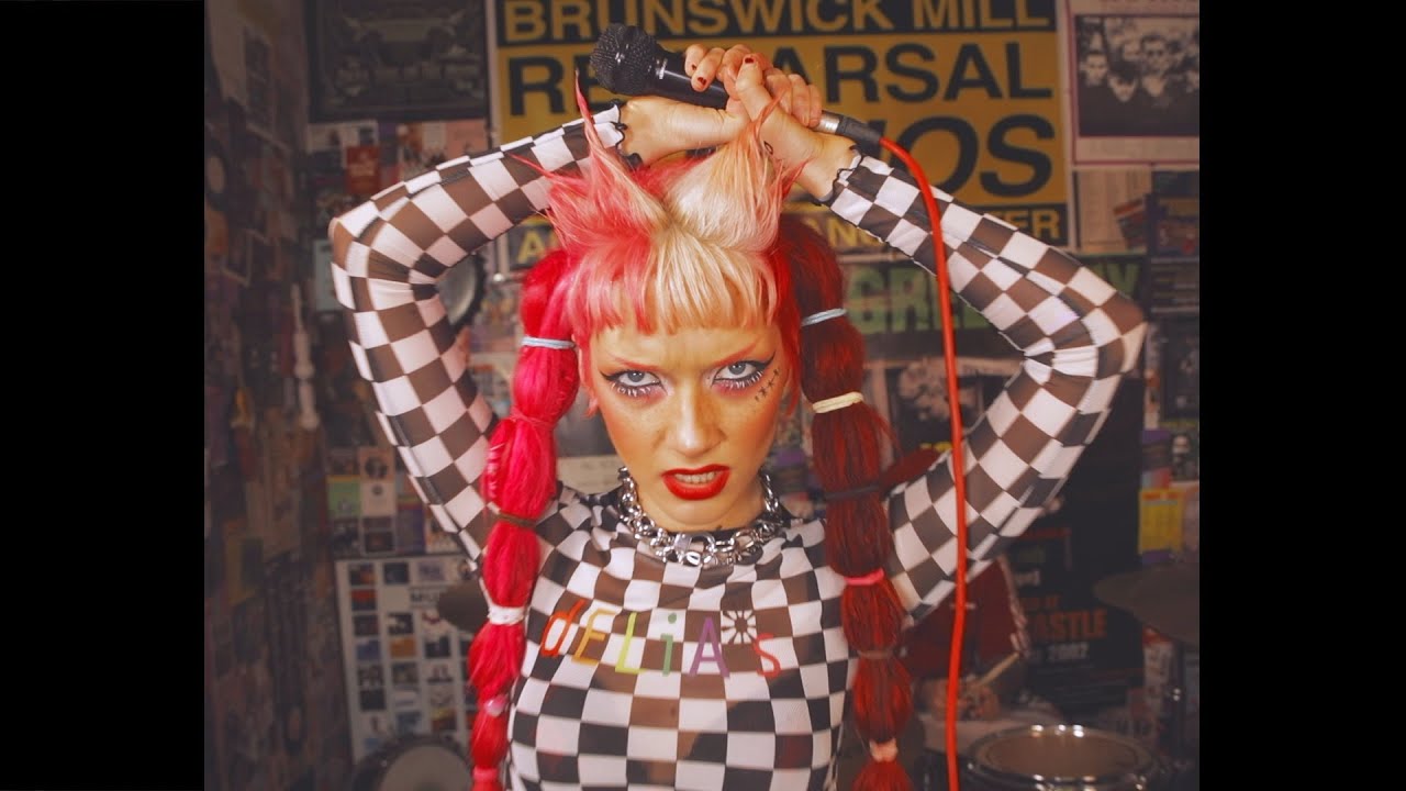 Hands Off Gretel - She Thinks She's Punk Rock N Roll (Official Music ...