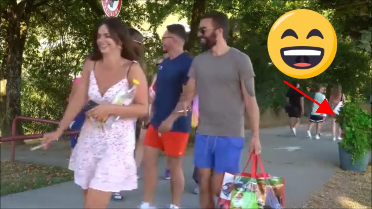 Best prankster in France. Bush man prank. @ZoiPana - YouTube