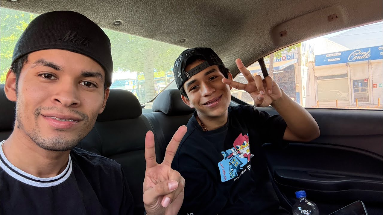PRIMER VIDEOBLOG DE LOS VR EL COMPA GERA Y @Uriel_VR - YouTube