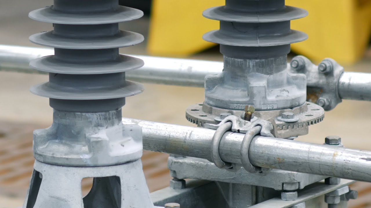 Vertical Break Switch EV-2 Step 4: Pre-Adjustment of the Drive Phase ...