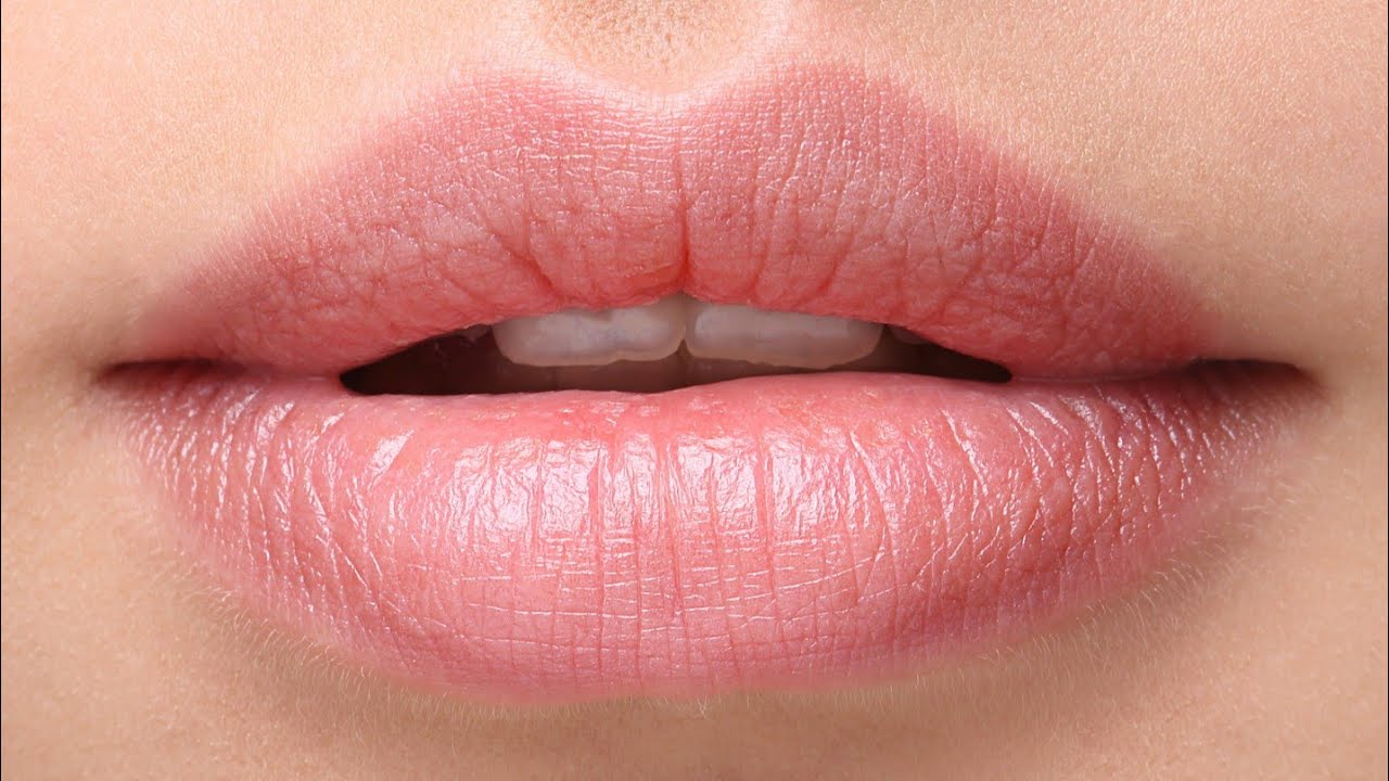 Neha Sharma Looking Lips Closeup | Bollywood Updates - YouTube