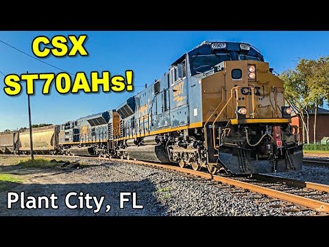 CSX ST70AHs Squeal around Plant City Curve leading A782! - YouTube