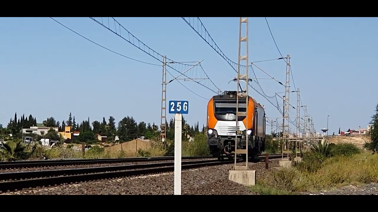 morocco oncf freight 👋📢 fes to meknes ( 42°🔥) machine réserve pour le ...