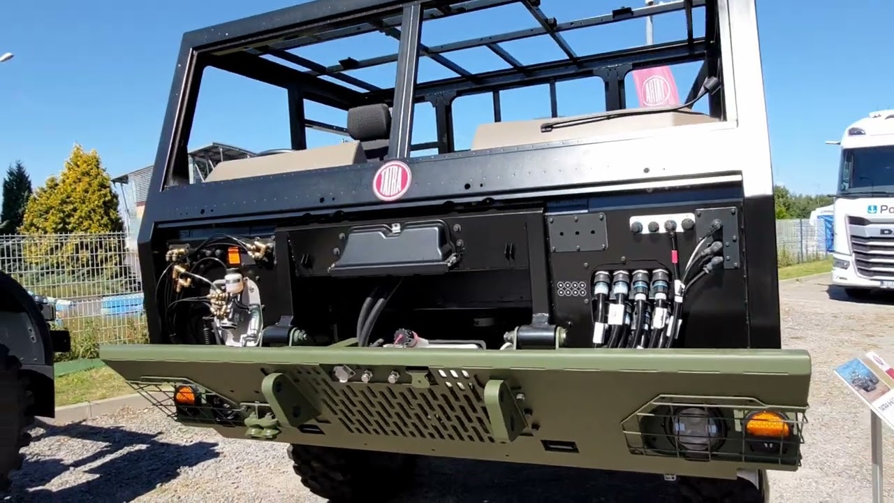 Tatra Phoenix - TATRA CHASSIS 6x6 - szkieletor :-) - MSPO 2022 - YouTube