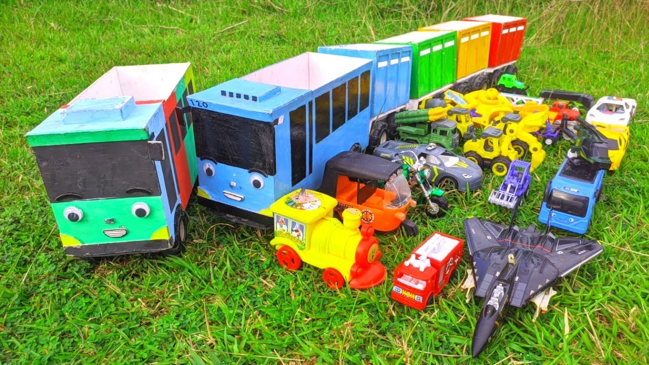 Mobil truk tronton panjang penuh mobil mobilan kereta api tayo roket ...