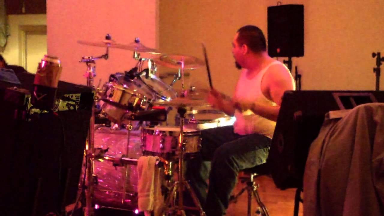 ERIC RODRIGUEZ ON DRUMS PURO PINCH CONJUNTO - YouTube