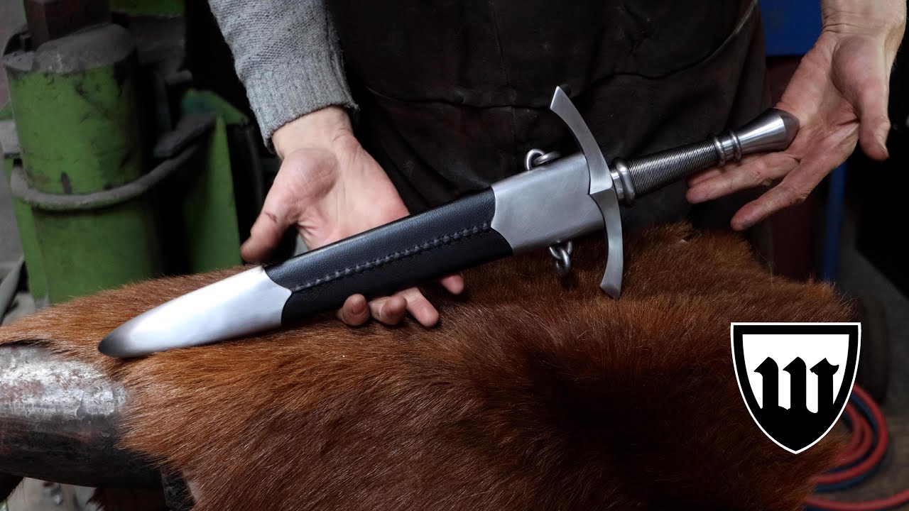 Forging a parrying dagger, part 4, making the scabbard. - YouTube